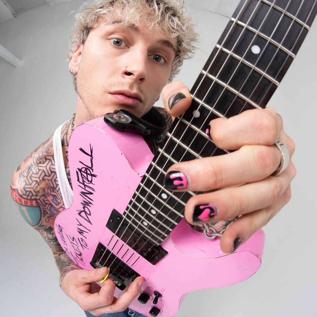 Machine Gun Kelly, The Legend of Zelda Filminde Link'i oynaması ...