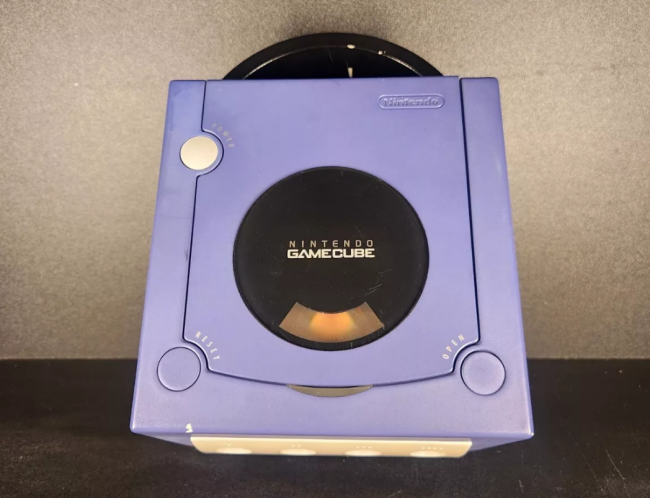 Space World 2000'den nadir Nintendo Gamecube prototipi eBay'de ...